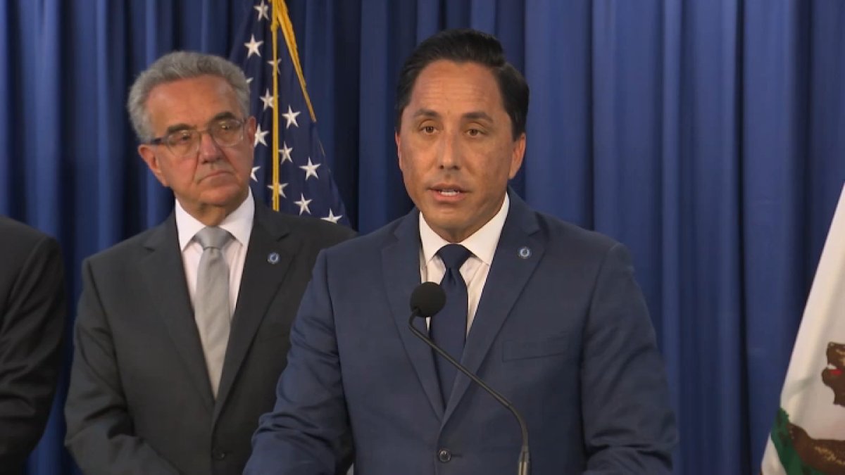 Mayor Gloria line-item vetoes some city council-restored services ...