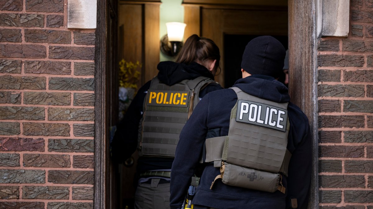 ICE agents search for those with criminal histories but say ‘collateral ...