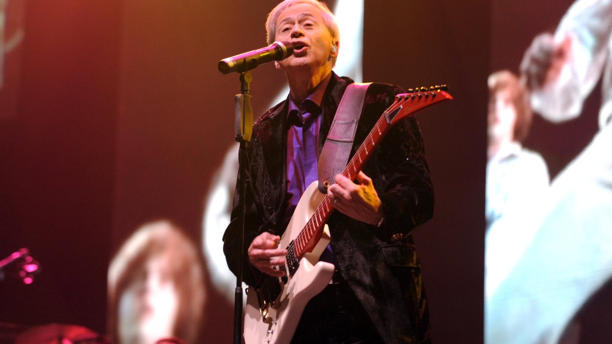 Wayne Osmond, singer and guitarist for The Osmonds, is dead at 73 – NBC ...