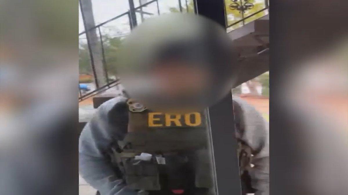Video shows ICE officers at Escondido family’s door – NBC 7 San Diego