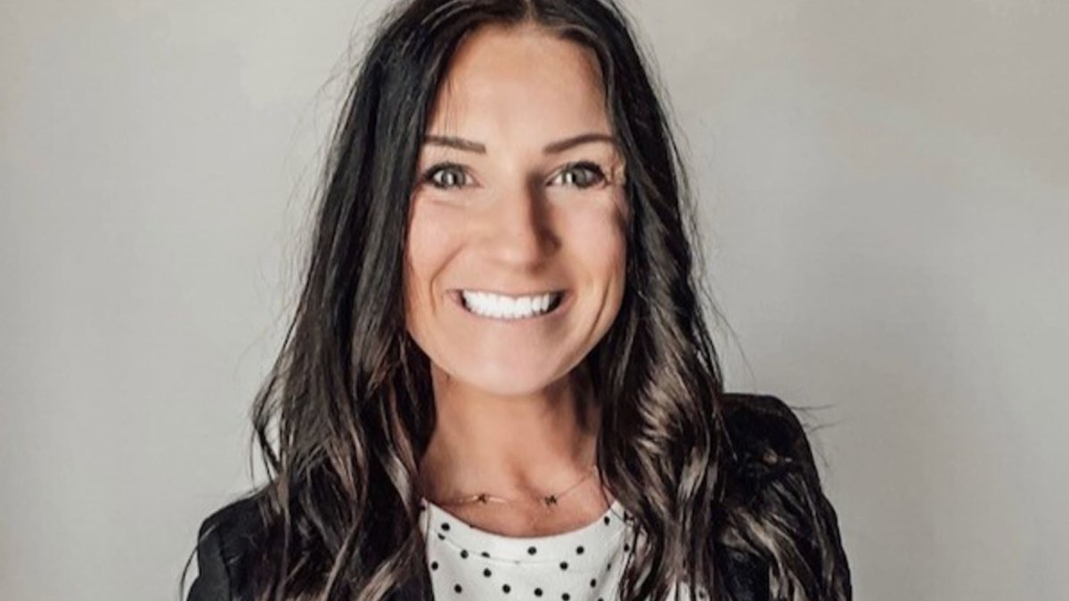 33-year-old federal worker took Trump’s buyout offer and resigned from ...