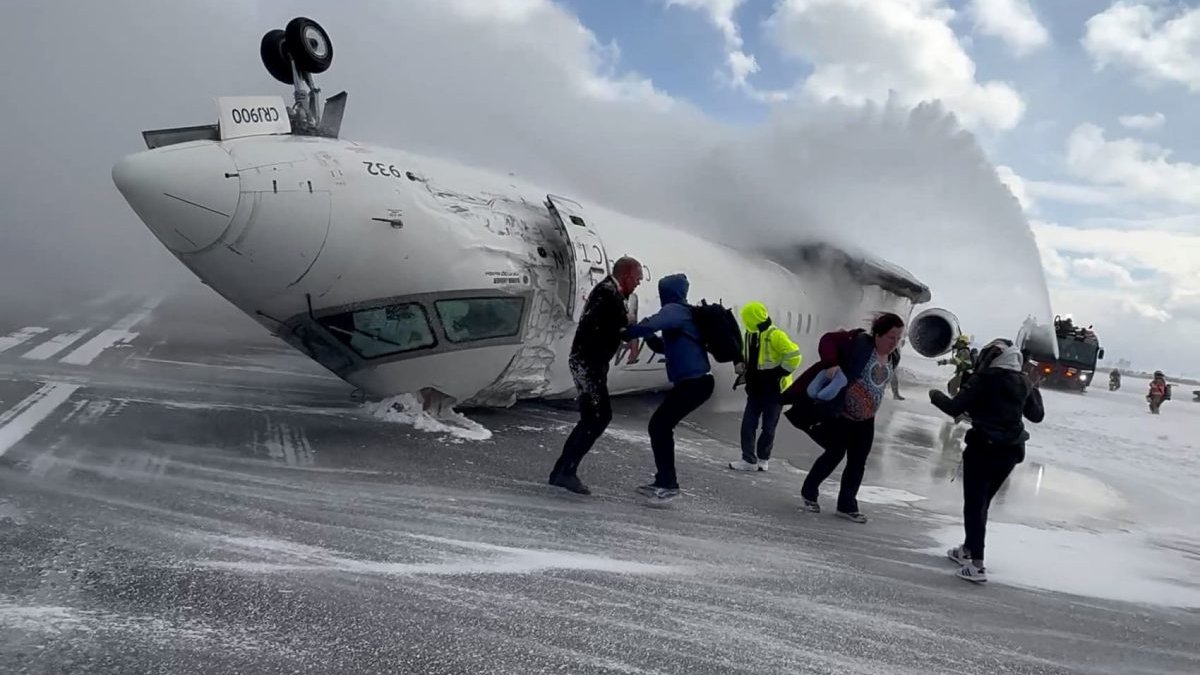 Delta plane descended too fast before Toronto rollover: Report – NBC 7 San Diego