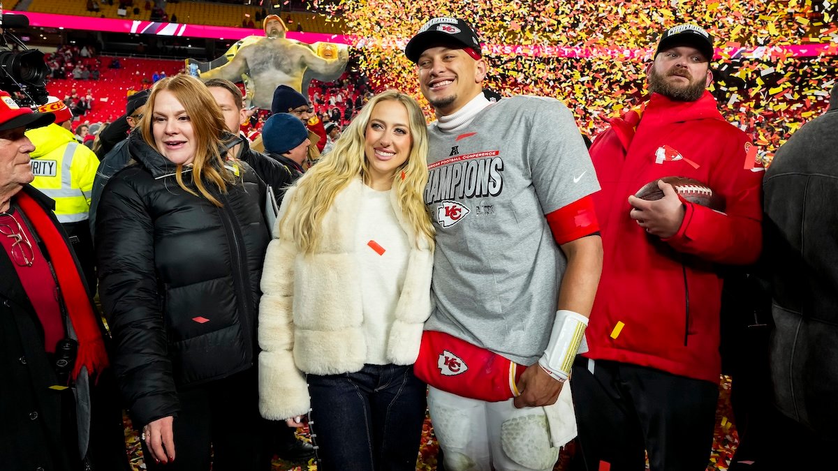 Brittany Mahomes’ Super Bowl look had $73,000 diamond necklace – NBC 7 ...