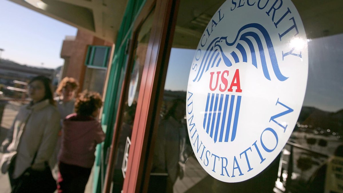 As Social Security plans to cut about 7,000 workers, some experts worry ...