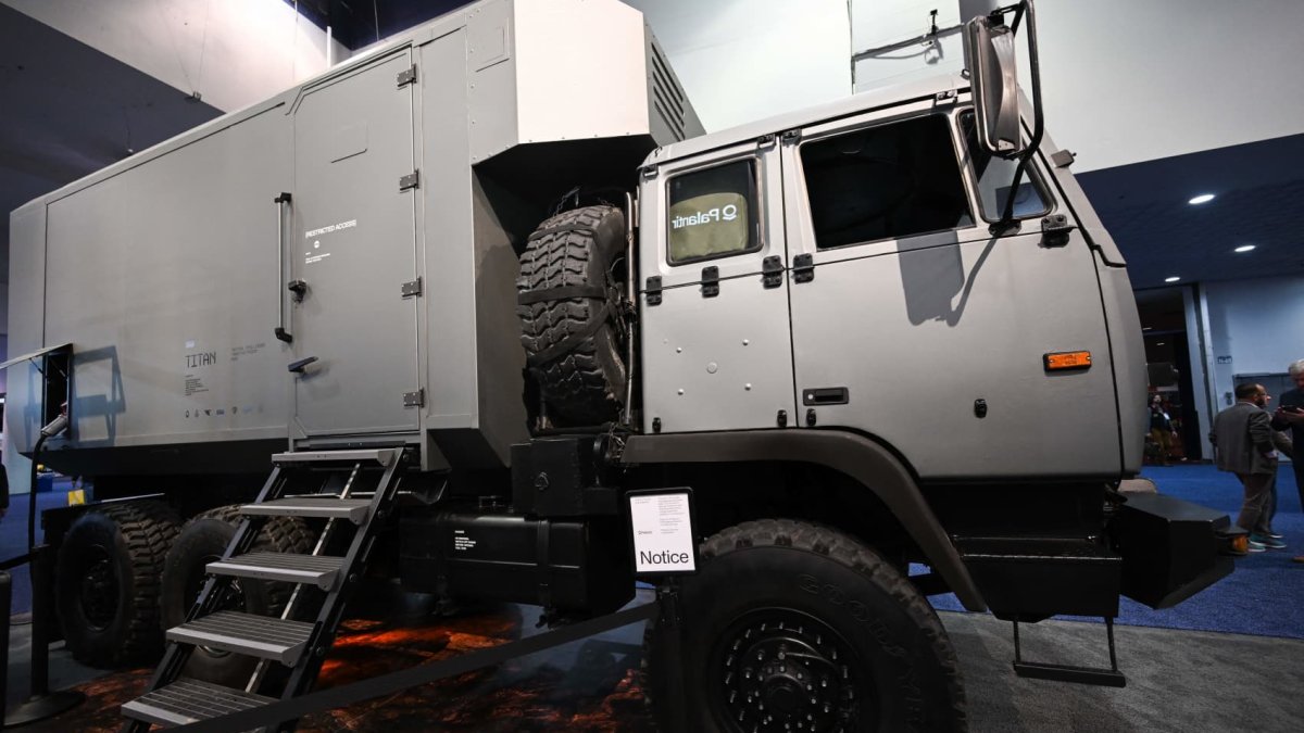 Palantir delivers first two AI-enabled systems to U.S. Army – NBC 7 San ...