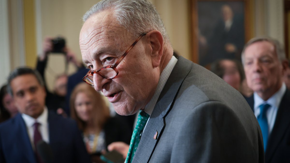 Democratic Party fractures in government shutdown fight as anger runs ...