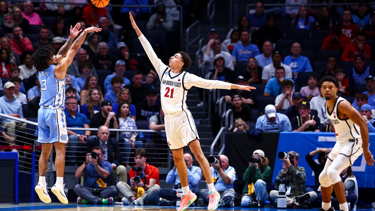 North Carolina Tar Heels shoot the lights out; lopsided loss ends San ...