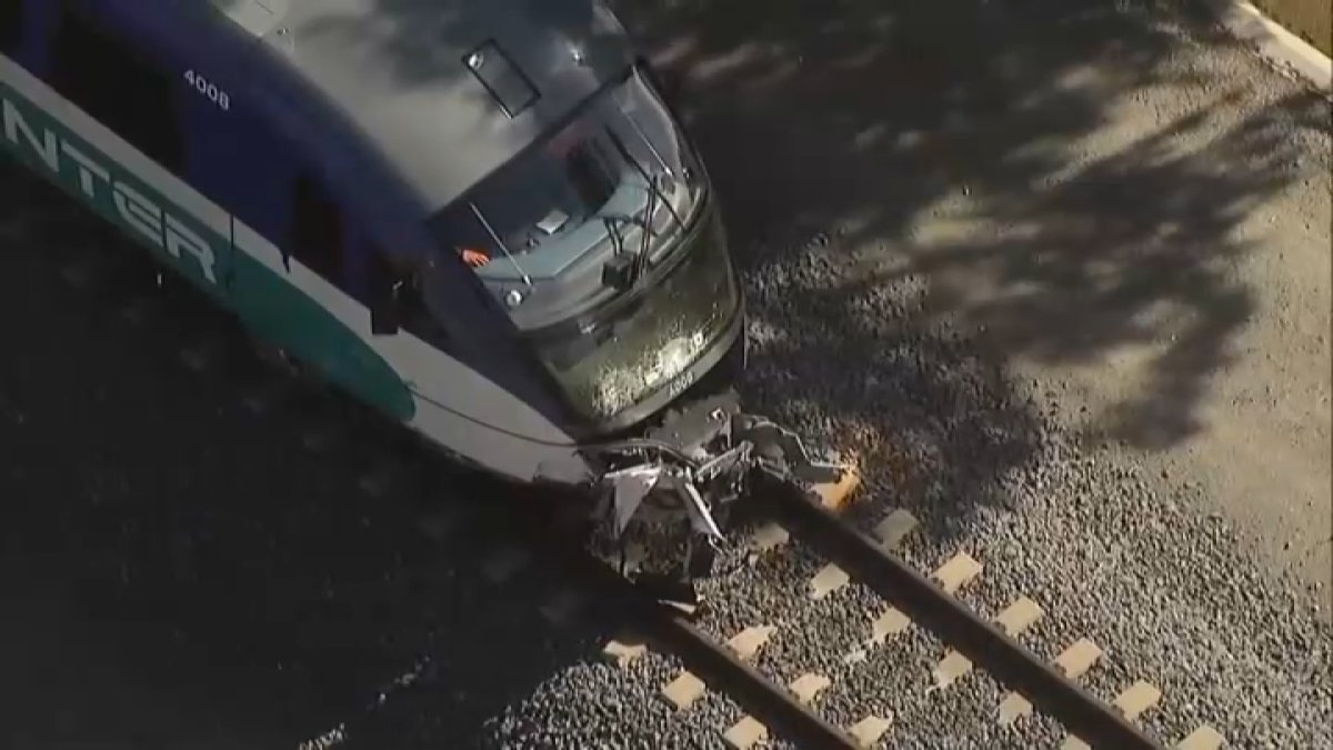 1 dead after train, truck crash in Escondido – NBC 7 San Diego