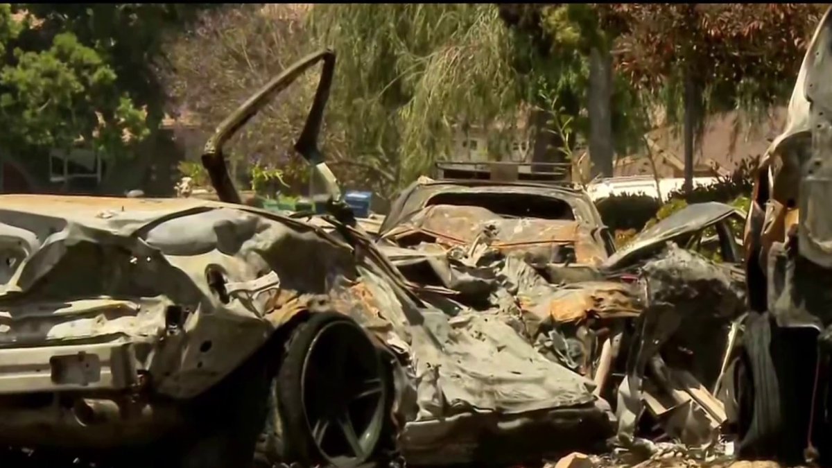 6 presumed dead on private jet crash into Murphy Canyon neighborhood ...
