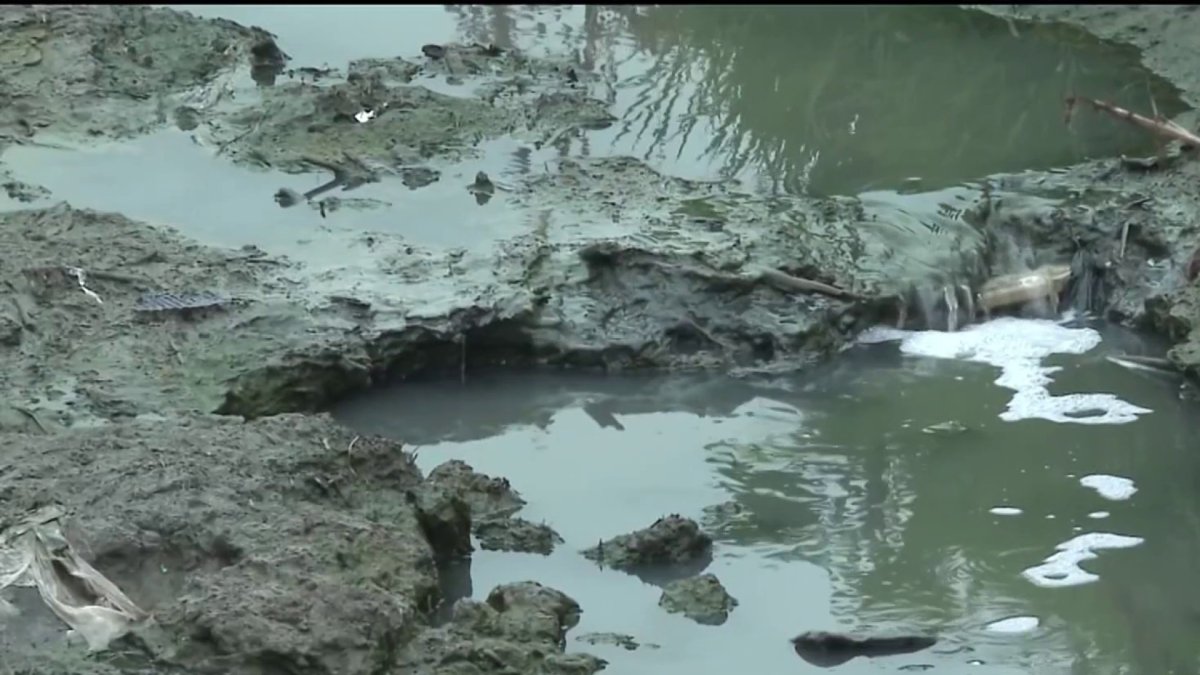 Sen. Cory Booker visits Imperial Beach to see the Tijuana River sewage ...