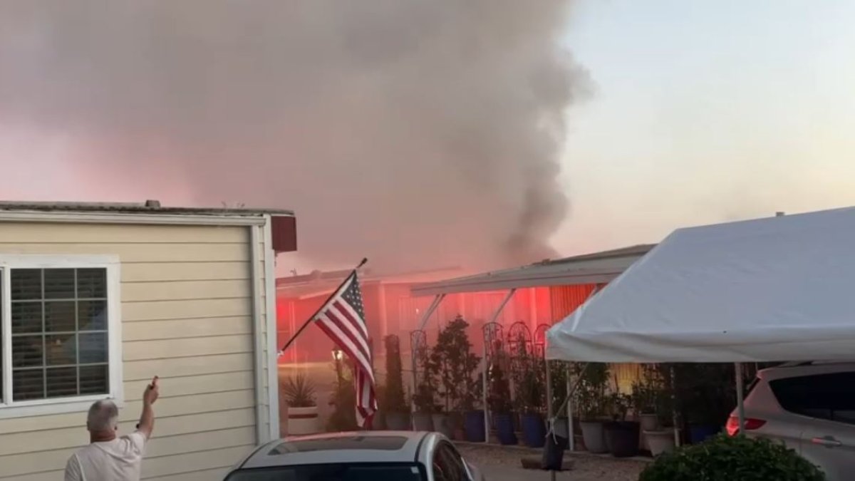 SDFD firefighters respond to mobile home fire in Mira Mesa – NBC 7 San ...