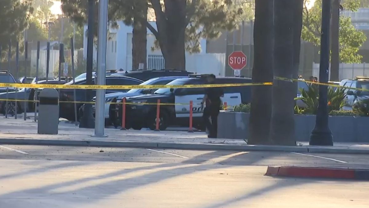2 students arrested in deadly stabbing in front of Santa Ana High ...