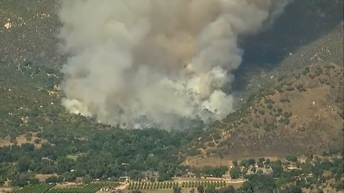 ‘Monte Fire’ in Lakeside at 90 percent containment – NBC 7 San Diego
