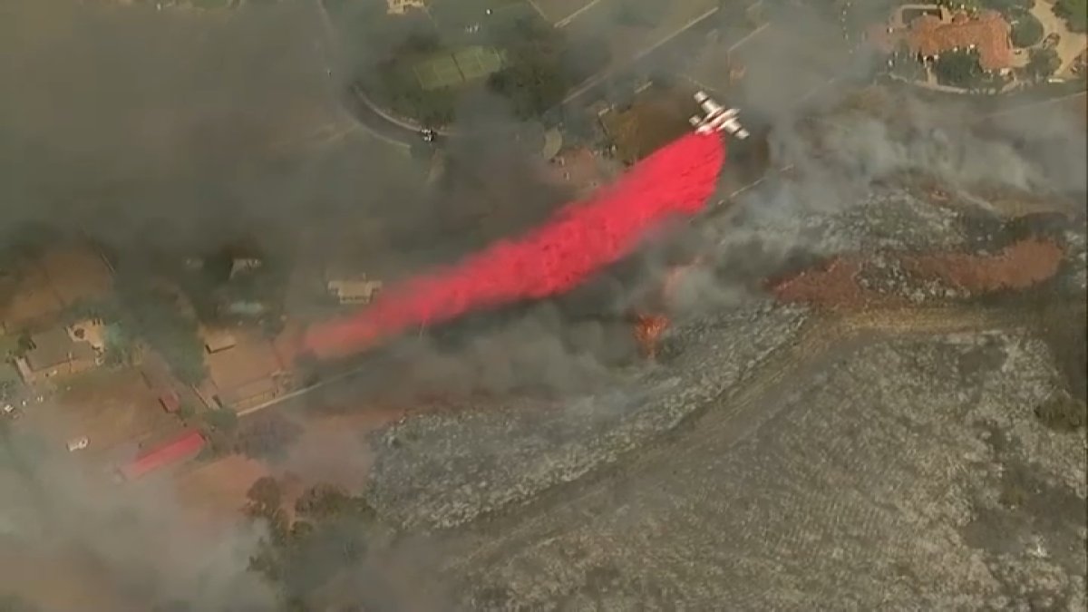 Evacuations lifted in Fallbrook after brush fire burns 21 acres – NBC 7 ...