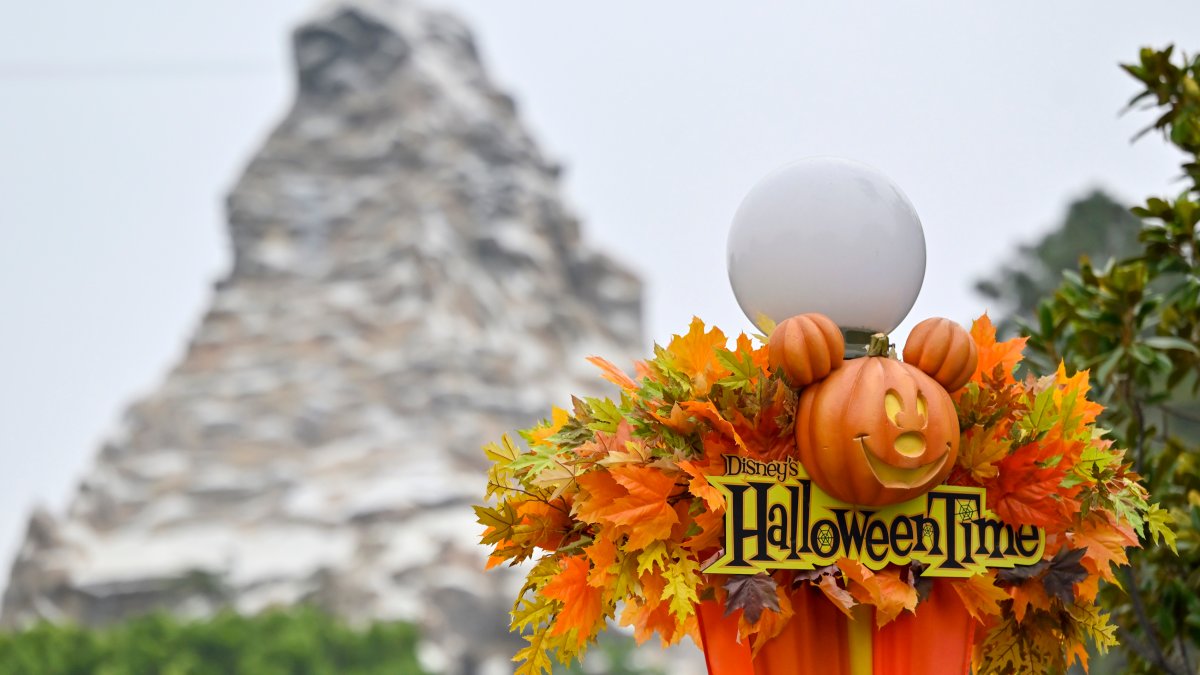 Disneyland unveils new spooky spread of Halloween eats – NBC 7 San Diego