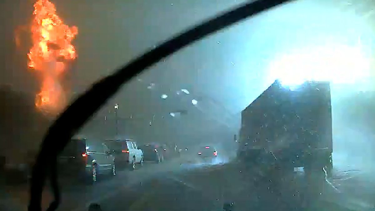 See wild South Carolina lightning strike caught on dashcam video – NBC ...