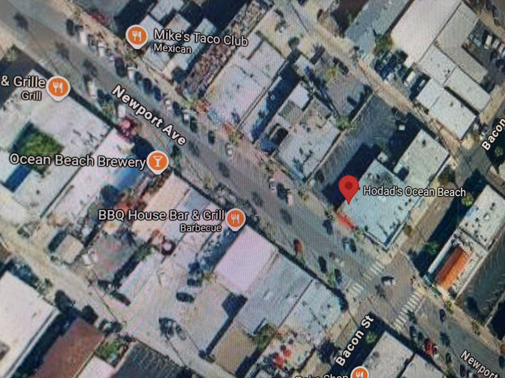 Killer sought after man shot to death in parking lot near Hodad’s in ...
