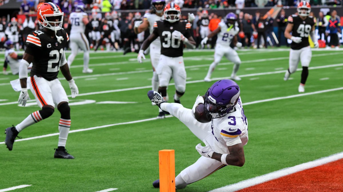 Vikings-Browns takeaways: Last-second win, Dillon Gabriel debuts – NBC ...