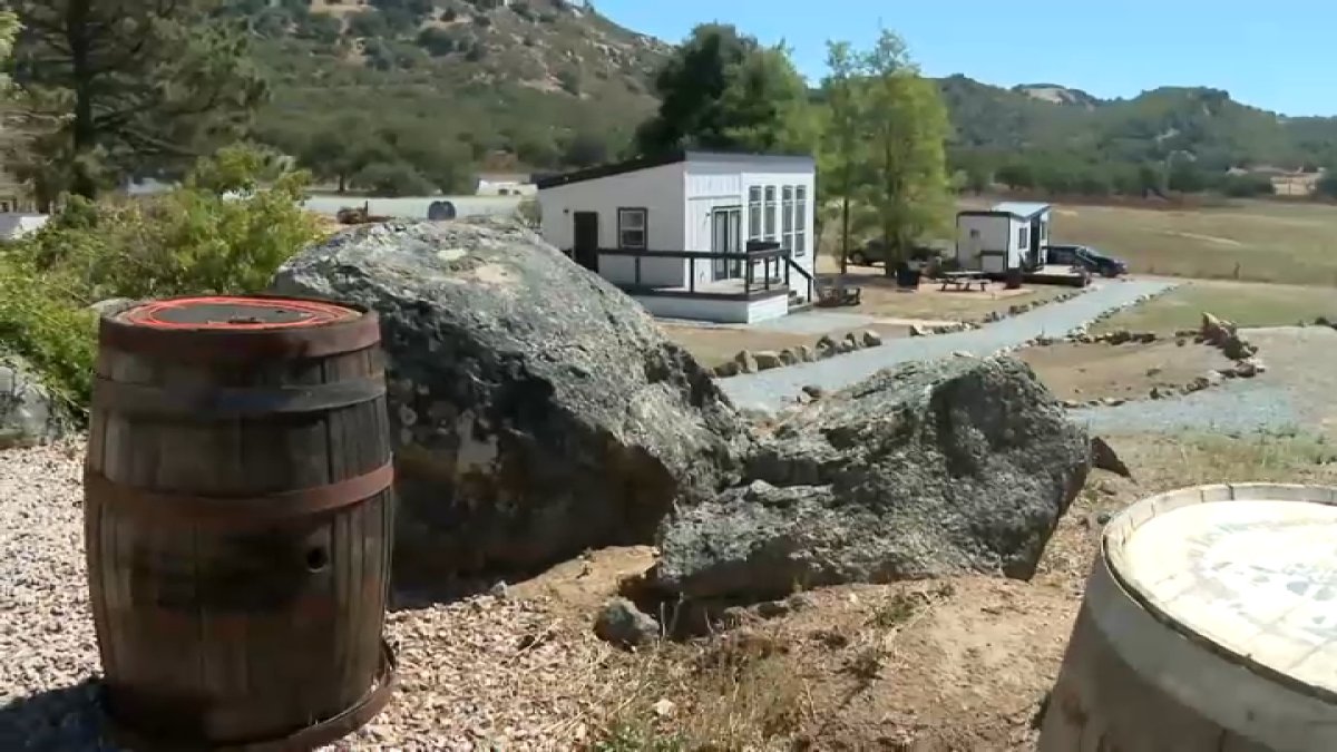 Tiny homes roll into San Diego aiming to combating housing crisis – NBC ...