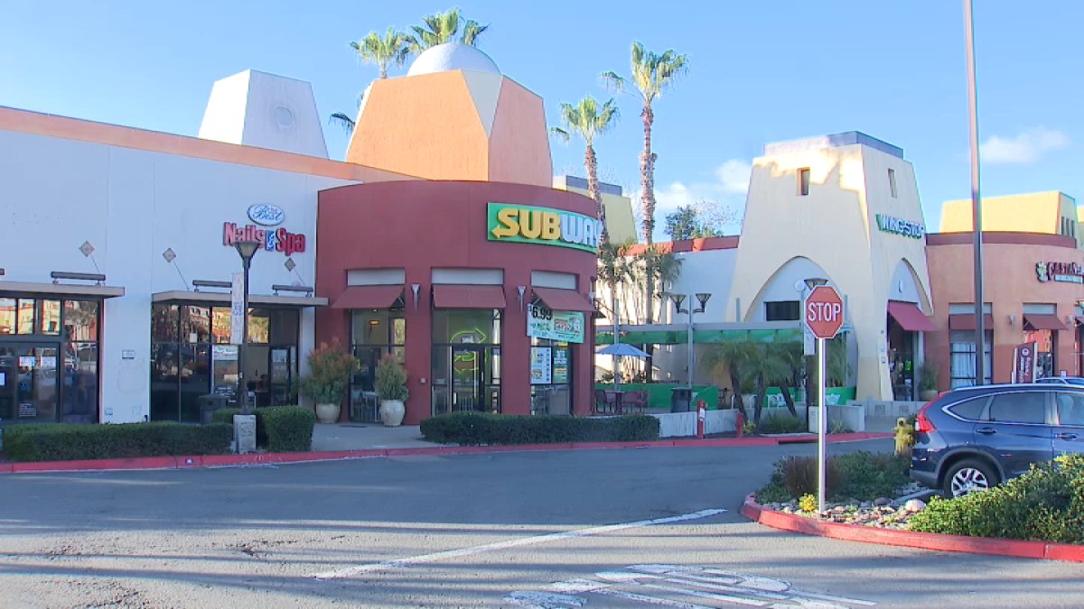 Search for suspect after armed robbery at Lincoln Subway shop – NBC 7 ...