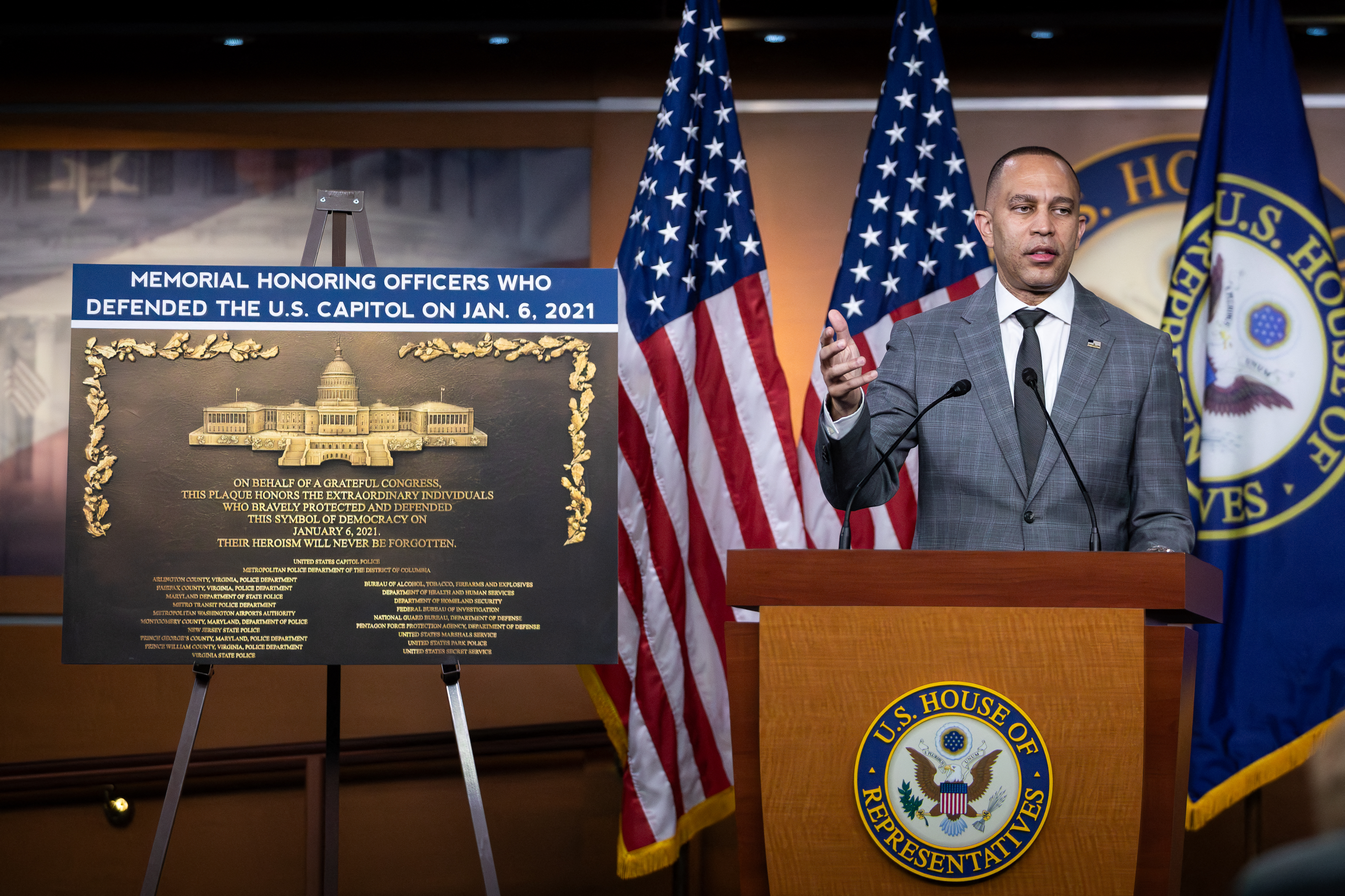 Jan. 6 plaque honoring police nowhere to be found at Capitol – NBC 7 ...