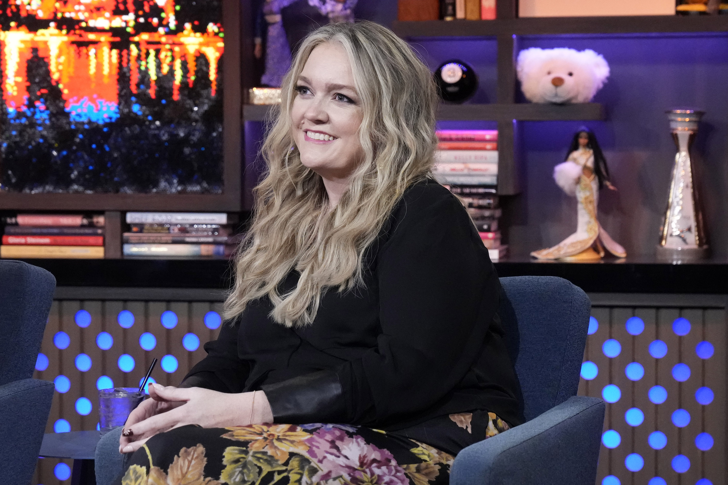 ‘It Ends With Us’ author Colleen Hoover shares cancer diagnosis – NBC 7 ...