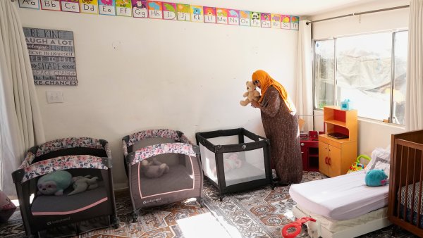 Right-wing influencers target Somali child care centers after viral ...