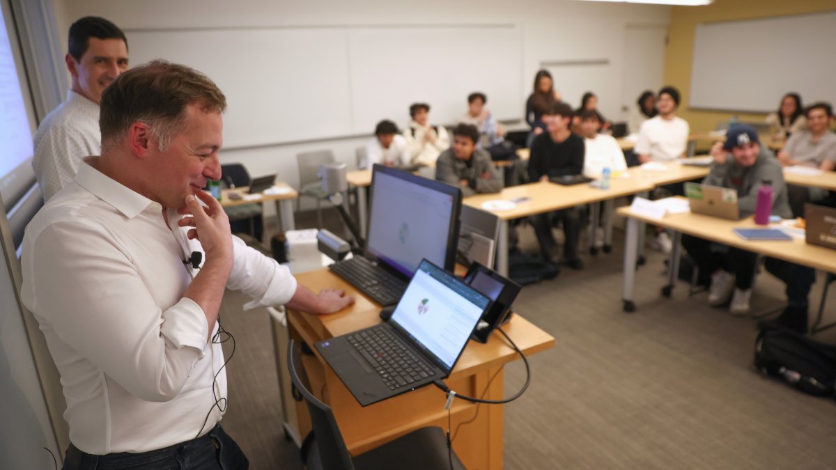 Colleges are turning to oral exams to combat AI – NBC 7 San Diego