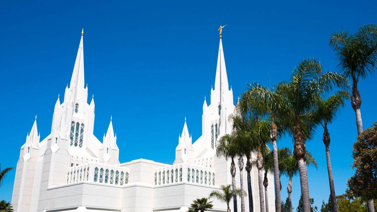 Iconic Mormon temple in La Jolla opening to public for first time in a ...
