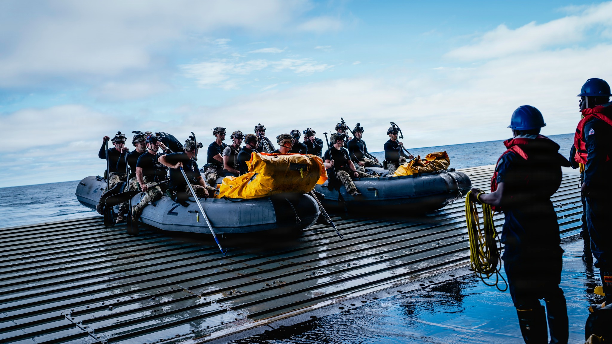 PHOTOS: Navy dive team recovers Artemis II crew in San Diego – NBC 7 ...