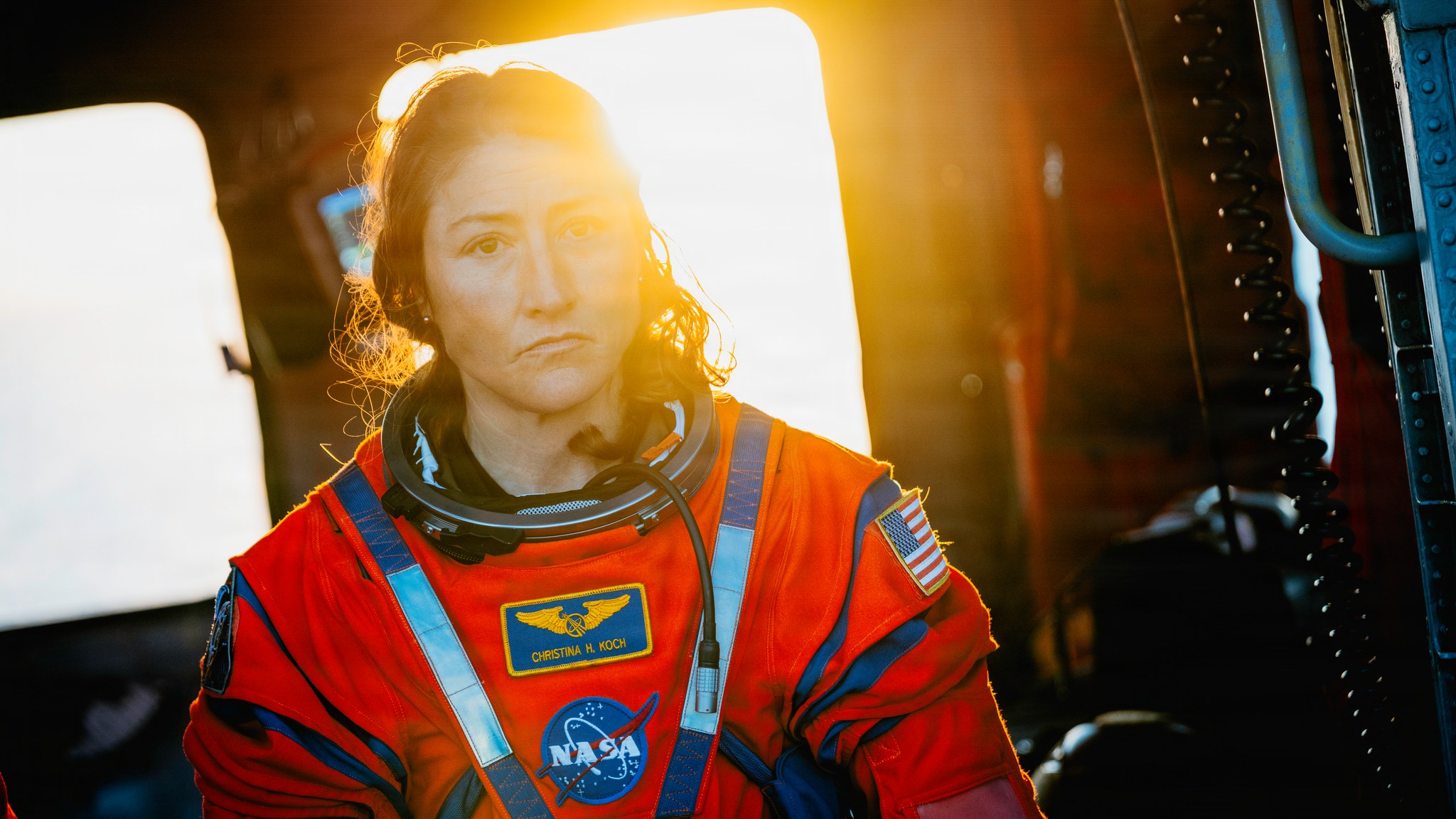 PHOTOS: Navy dive team recovers Artemis II crew in San Diego – NBC 7 ...
