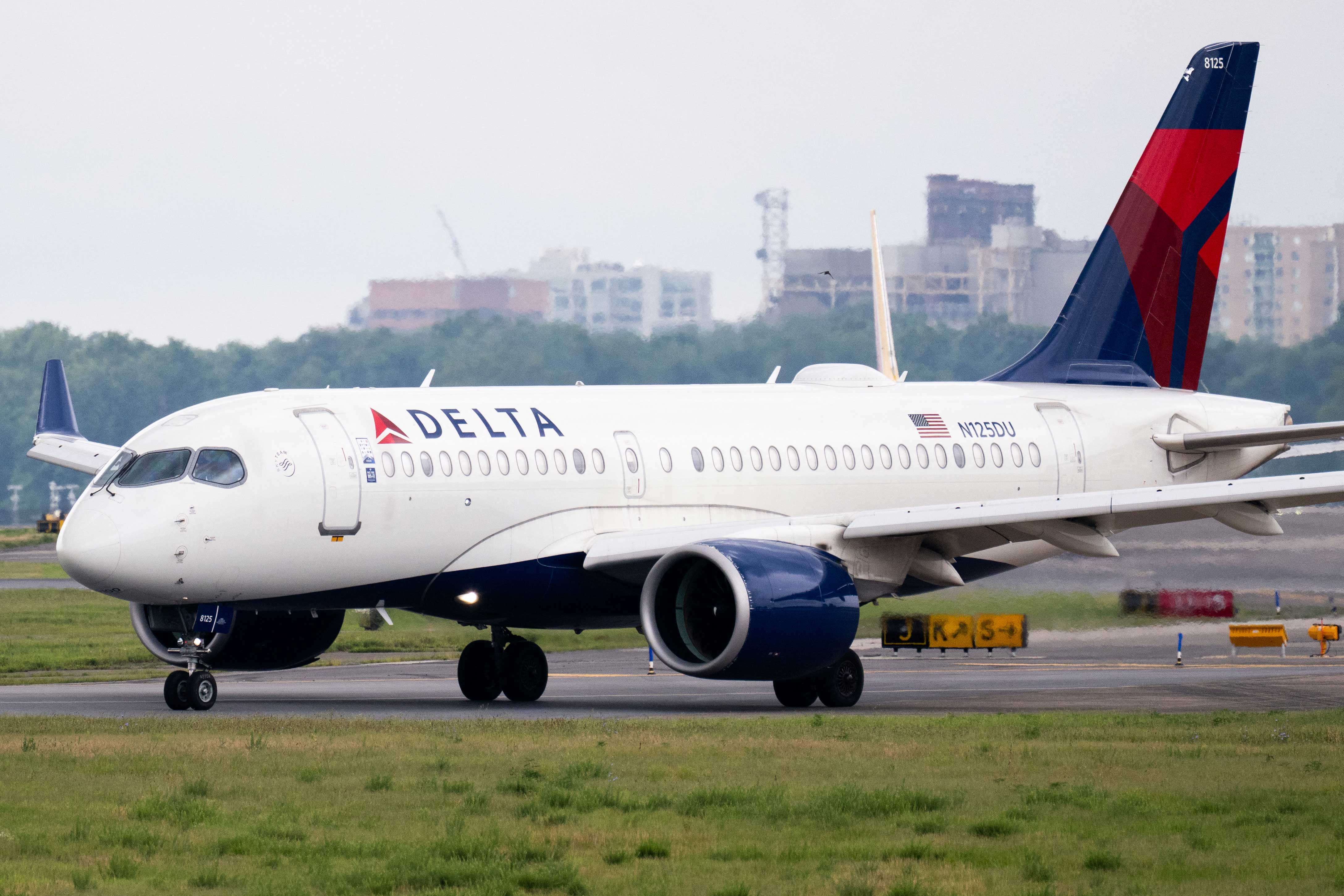 Delta snack policy update means short flights lose food service – NBC 7 ...