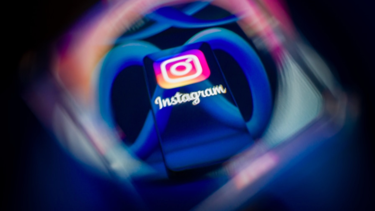 Instants vs. Stories: All about Instagram’s new feature – NBC New York